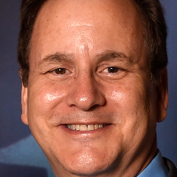 Variational Amplitude Amplification for Solving QUBO Problems[v1 ...